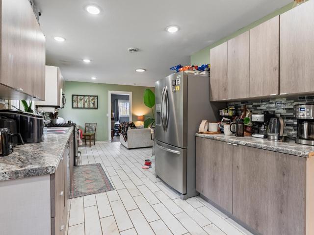 6533 Ponderosa Drive NW