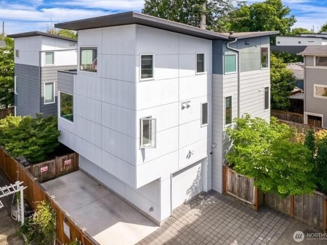 6533 34th Ave SW Unit B, Seattle, WA 98126