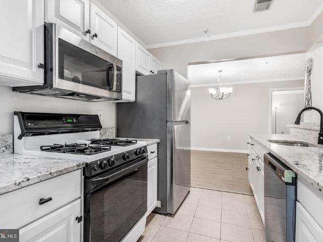 653 Burtons Cove Way # 1