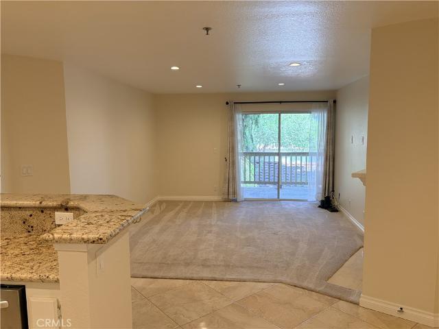 653 Oak Run Trail 305