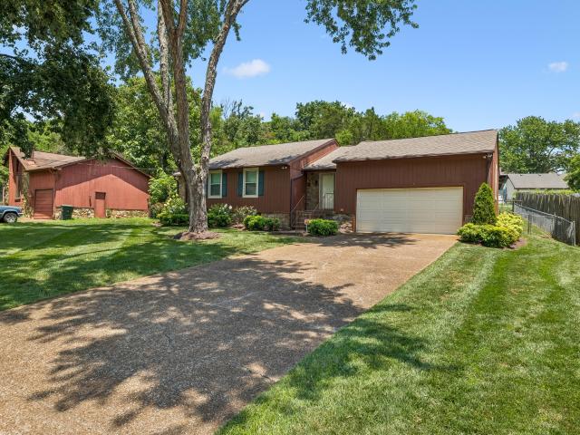 653 Mercer Dr