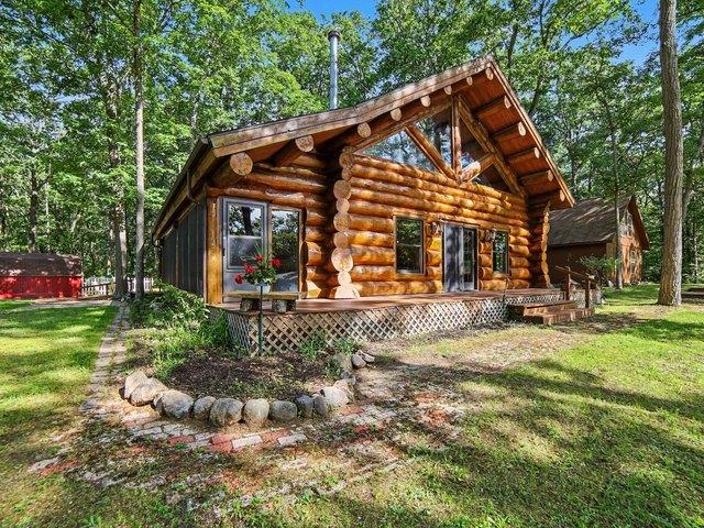 653 N Jackpine Rd, Fountain, MI 49410