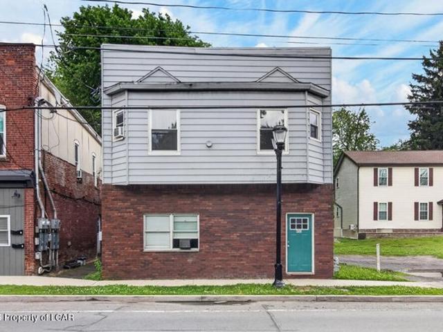 653 N Main St, Pittston, PA 18640