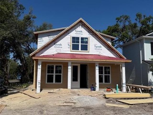 653 S 7th St, Fernandina Beach, FL 32034