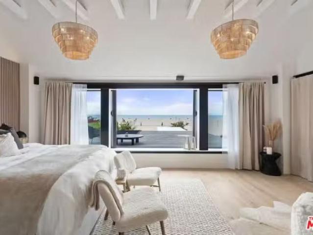 653 Palisades Beach Rd, Santa Monica, CA 90402