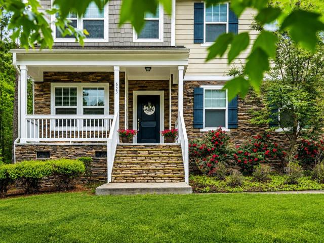 653 Rockbank Loop