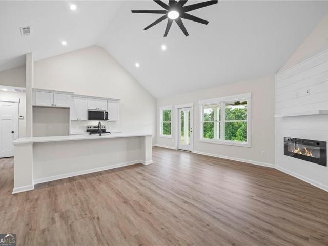 653 Racetrack Road