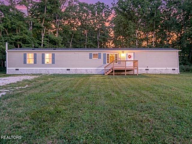 653 Timothy Dr, Crossville, TN 38572