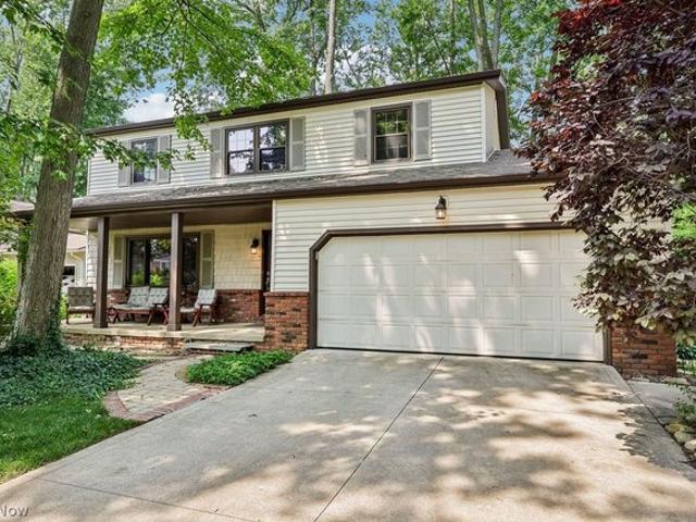 6544 Ohenry Cir, North Ridgeville, OH 44039