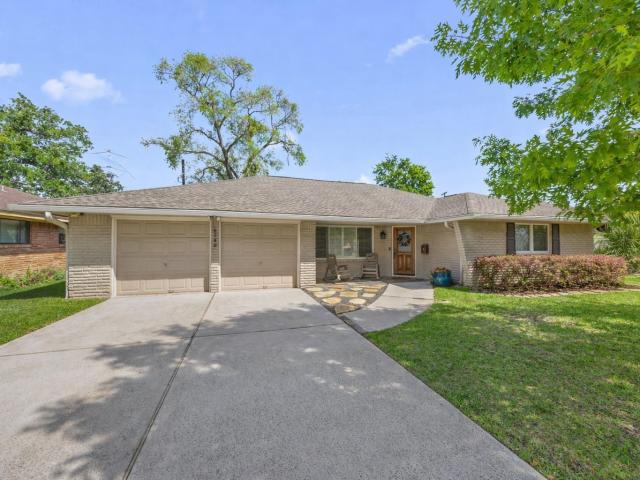 6546 Lindyann Lane