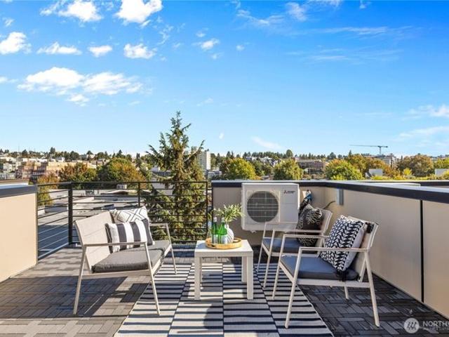 6546B Latona Ave NE, Seattle, WA 98115