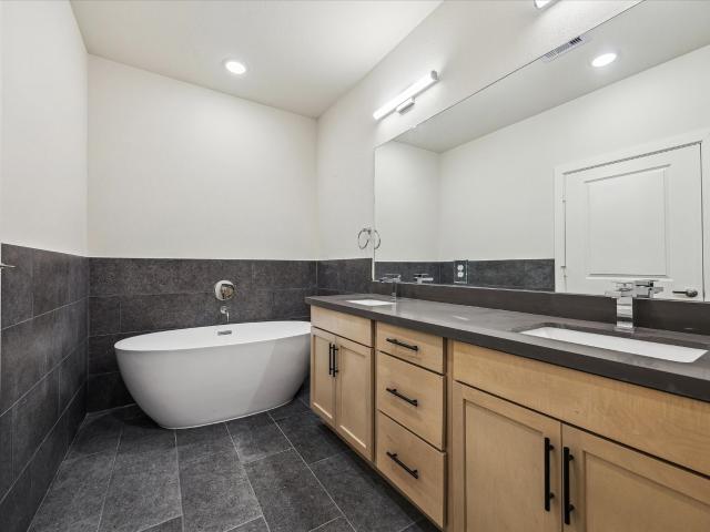 6547 Rena St, Houston, TX 77092 | MLS #52715