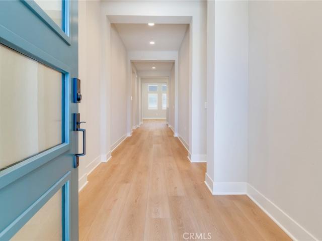 6548 Canyon Oaks Dr, Simi Valley, CA 93063 | MLS #OC26064 | Compass