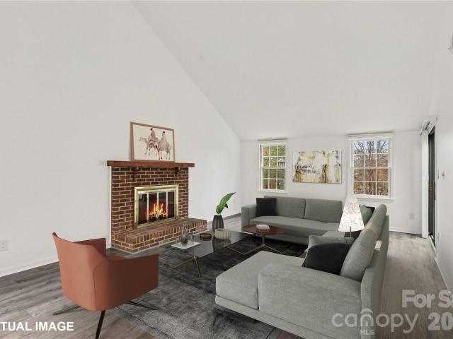 6540 Point Comfort Ln, Charlotte, NC 28226 | MLS #4349