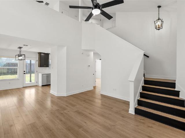 6541 Costa Drive