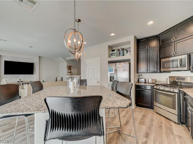 6543 Averill Creek Ave, Las Vegas, NV 89118 | MLS #2770