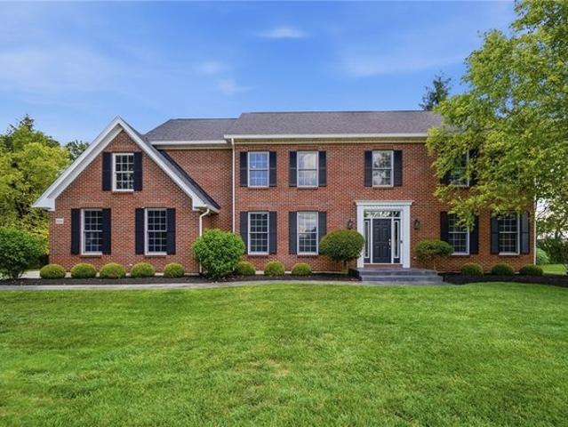 654 Beechwood Dr, Tipp City, OH 45371
