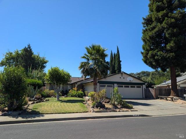654 Houston Ct, Vacaville, CA 95687