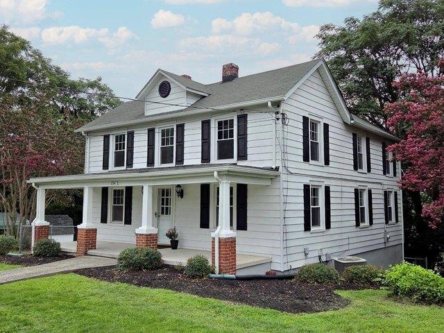 654 Old Vinton Mill Rd NE, Roanoke, VA 24012