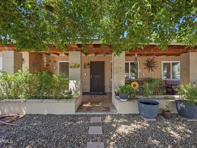 654 S Copper Dr, Apache Junction, AZ 85120