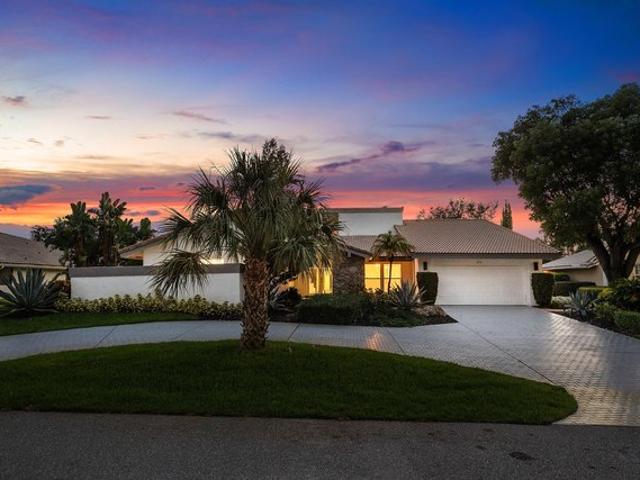 654 Pine Lake Dr, Delray Beach, FL 33445