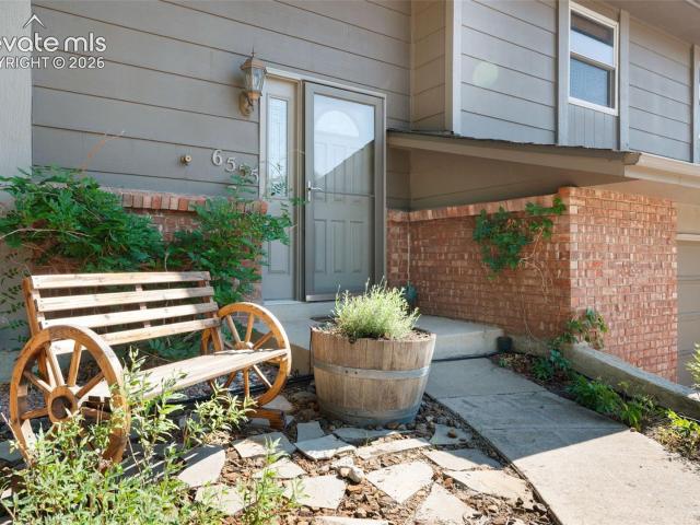 6555 Arequa Ridge Lane