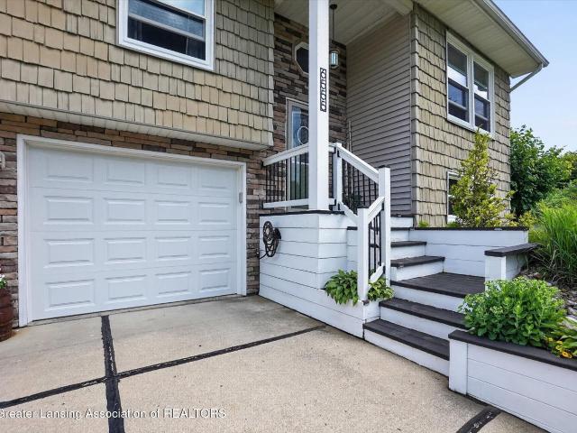 6555 Crestview Drive