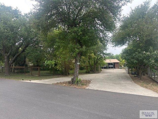 6555 W Lakeside Blvd, Olmito, TX 78575