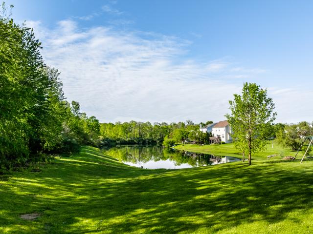 6557 Yorkshire Circle