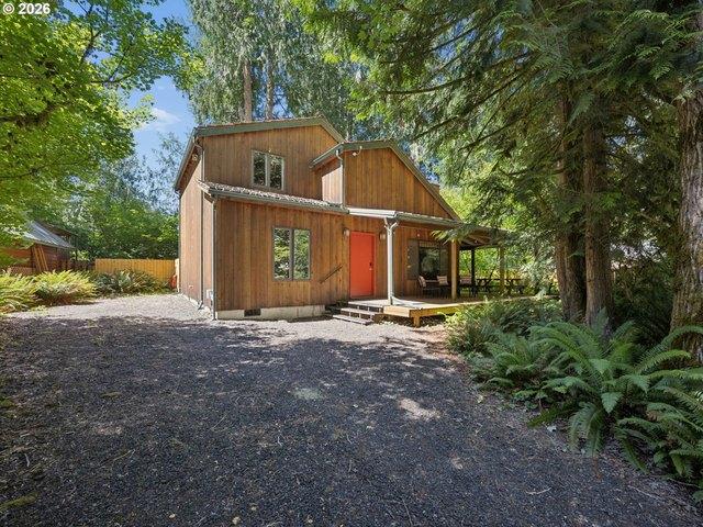 65582 E Timberline Dr E, Rhododendron, OR 97049