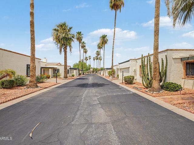 6559 n villa manana drive
