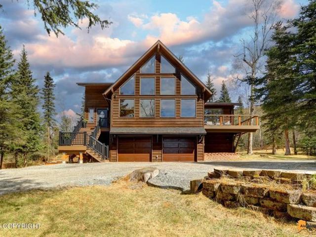 6550 Farpoint Dr, Anchorage, AK 99507
