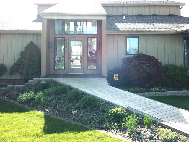 6551 edgewater Drive