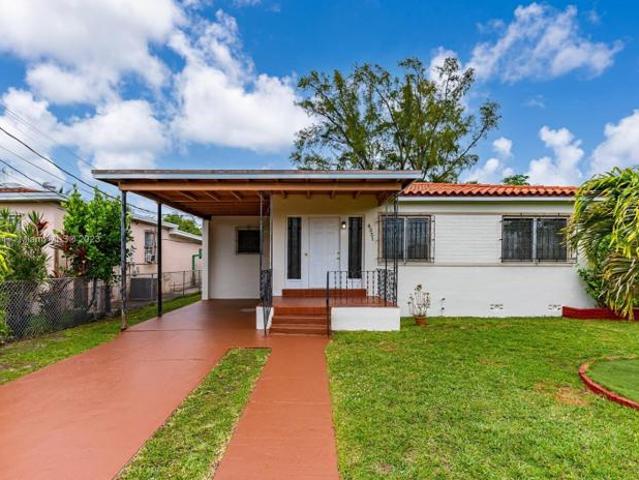 6551 32nd St SW, Miami, FL 33155