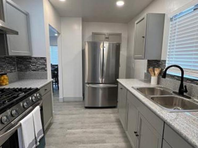 6552 4th Ave, Los Angeles, CA 90043