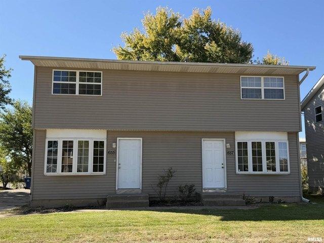 655 657 W 64th St, Davenport, IA 52806