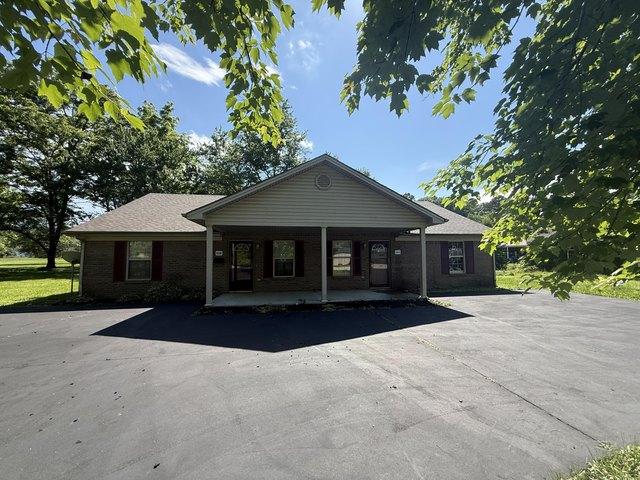 655 659 Scaffold Cane Rd, Berea, KY 40403