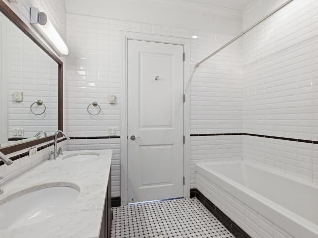 655 6th Avenue, Unit 3D