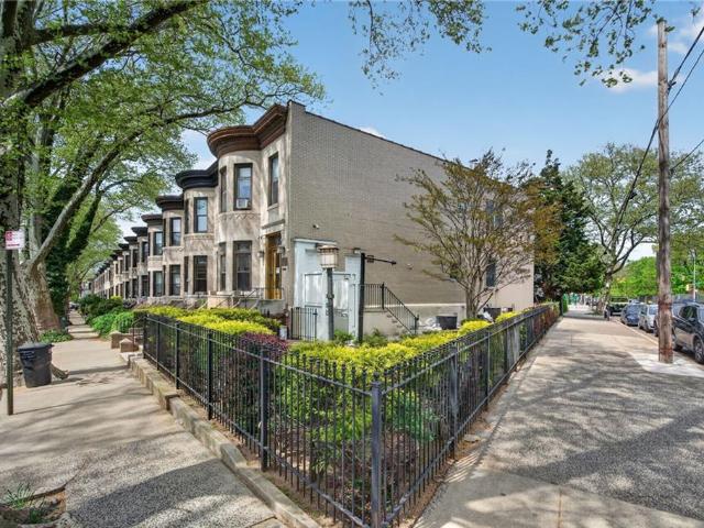 655 76th Street