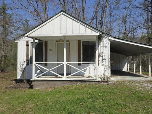 655 Coal Hill Rd, Harriman, TN 37748