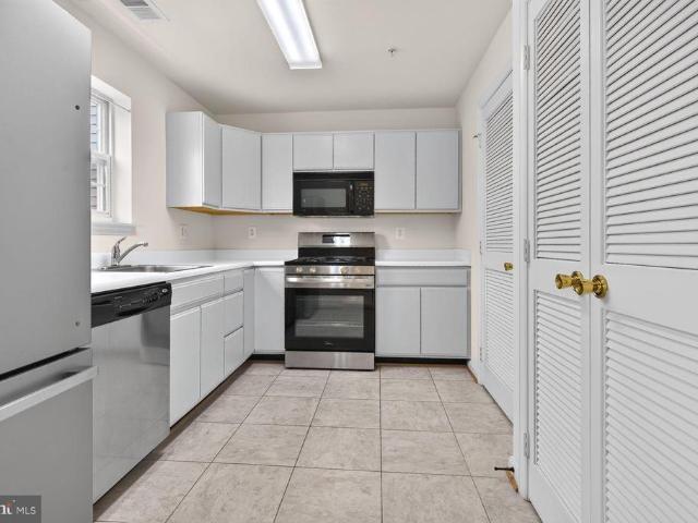 655 Constellation Square SE # B