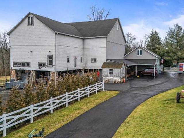 655 Creek Rd, Warminster, PA 18974