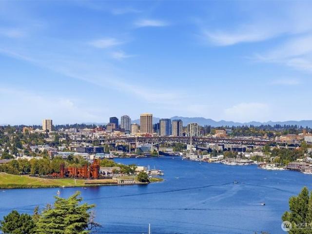 655 Crockett St Apt A408, Seattle, WA 98109