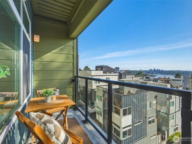 655 Crockett St Apt B203, Seattle, WA 98109