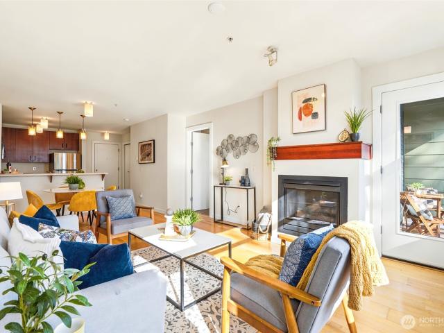 655 Crockett Street # B203