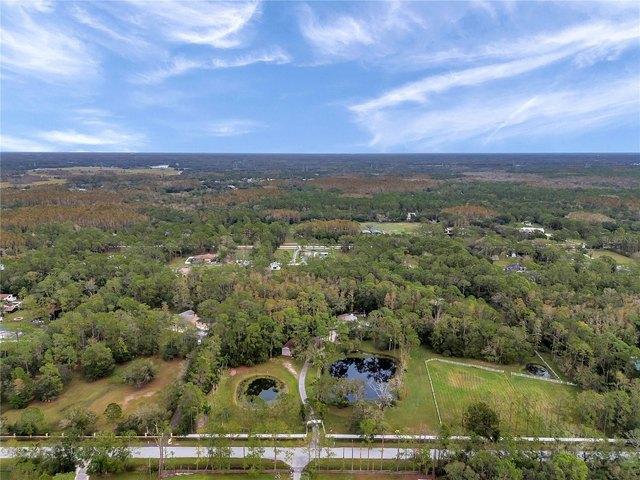 655 Appaloosa Rd, Tarpon Springs, FL 34688
