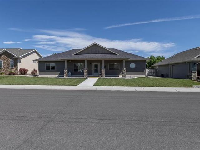655 Avenue C, Powell, WY 82435