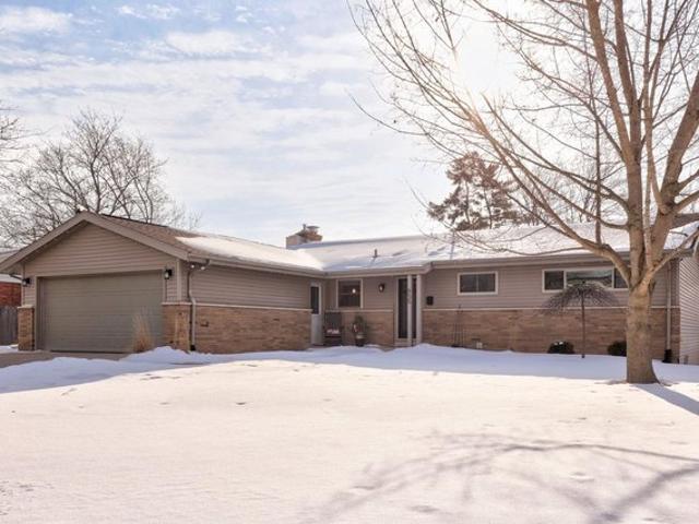 655 Eastgate Dr, Frankenmuth, MI 48734
