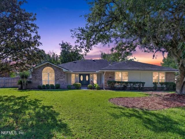 655 Fingal Dr, Orange Park, FL 32073