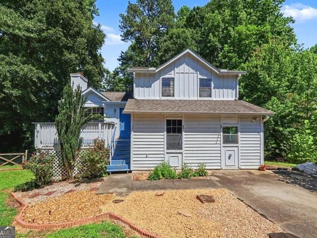 655 Harvard Dr NW, Lilburn, GA 30047
